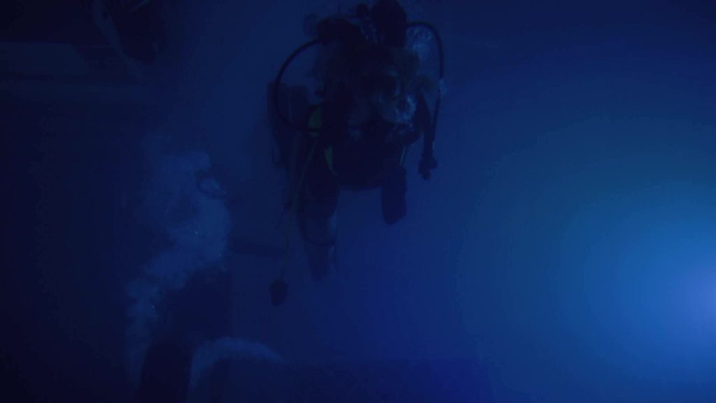 My favorite female scuba fight! – Part 2 – (HD) - Frogwoman Org