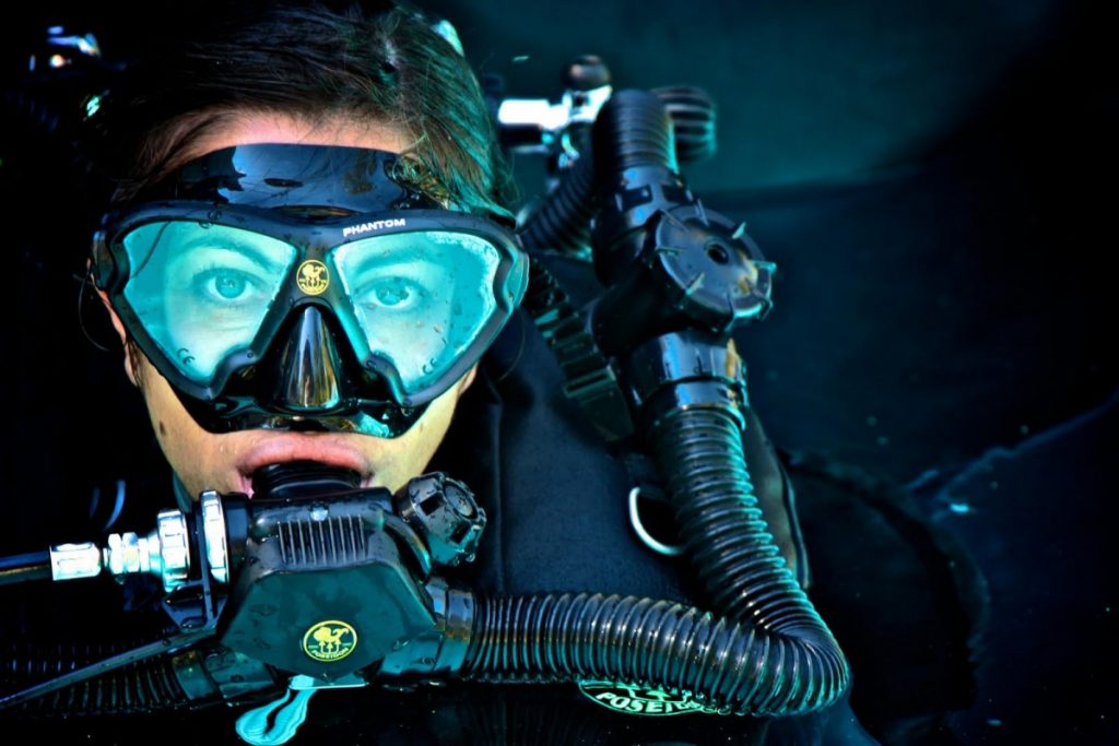 heavy dive gear Archives - Frogwoman Org