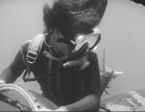 Drowning Underwater Vk