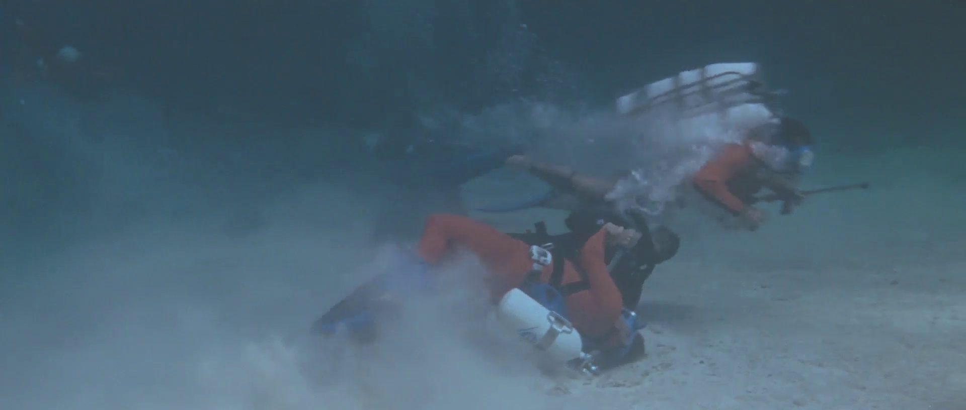 The EPIC final scuba battle - Part 1 - Frogwoman Org