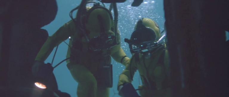 Frogwoman Org - Page 23 of 41 - Female scuba divers in action ...
