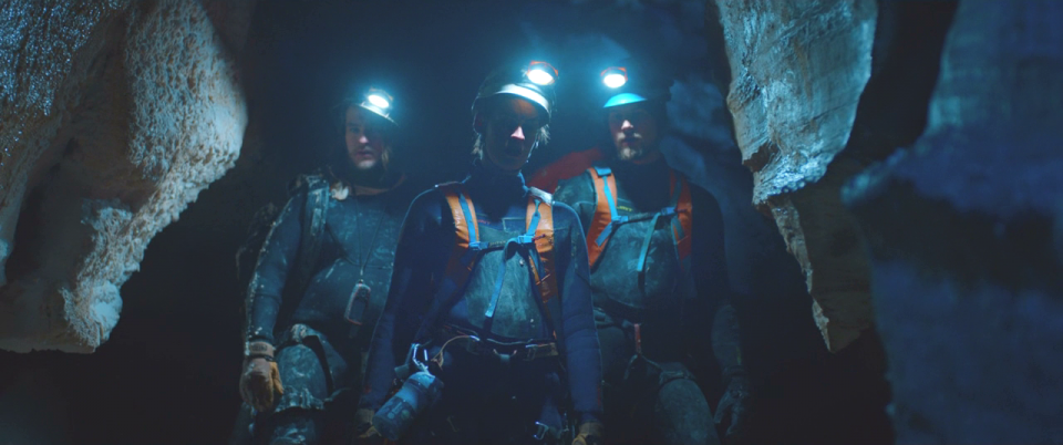 Frogwoman Org - Page 23 of 41 - Female scuba divers in action ...