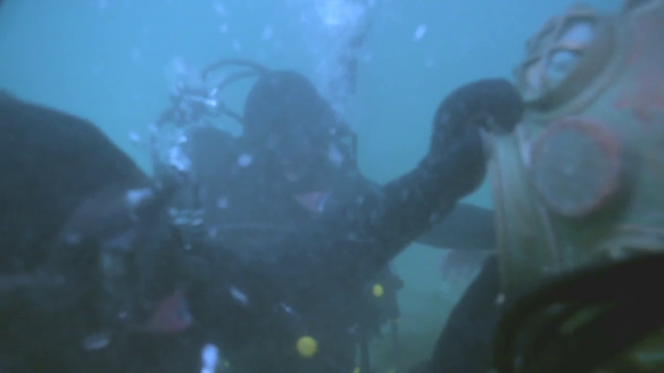 Hard hat diver in trouble – [female Baywatch Scuba scenes in HD #2 ...