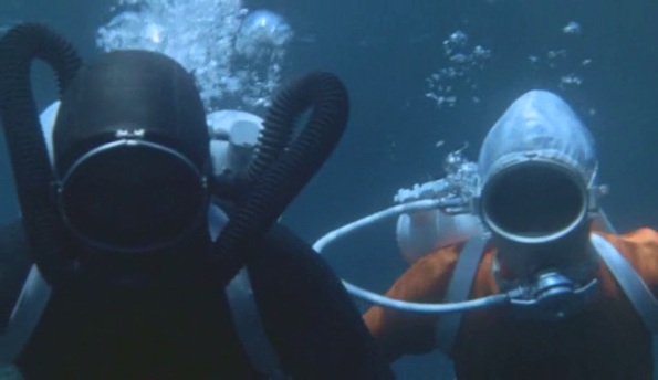 Frogwoman - Female scuba divers in action! Scuba fights, scuba peril ...