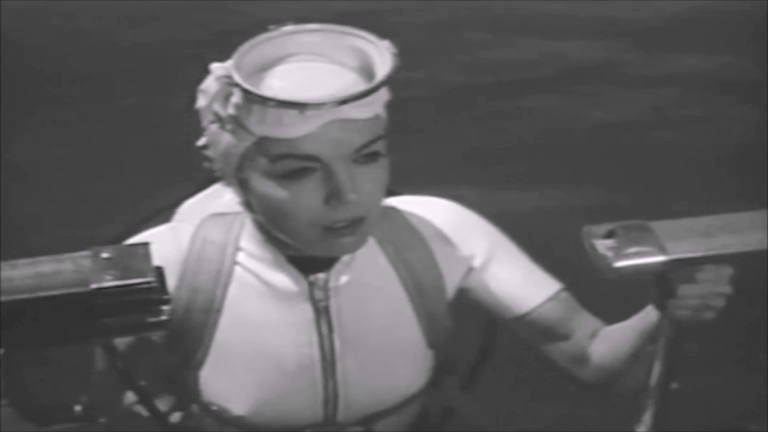 Vintage frogwoman dives alone [50's scuba] - Frogwoman Org
