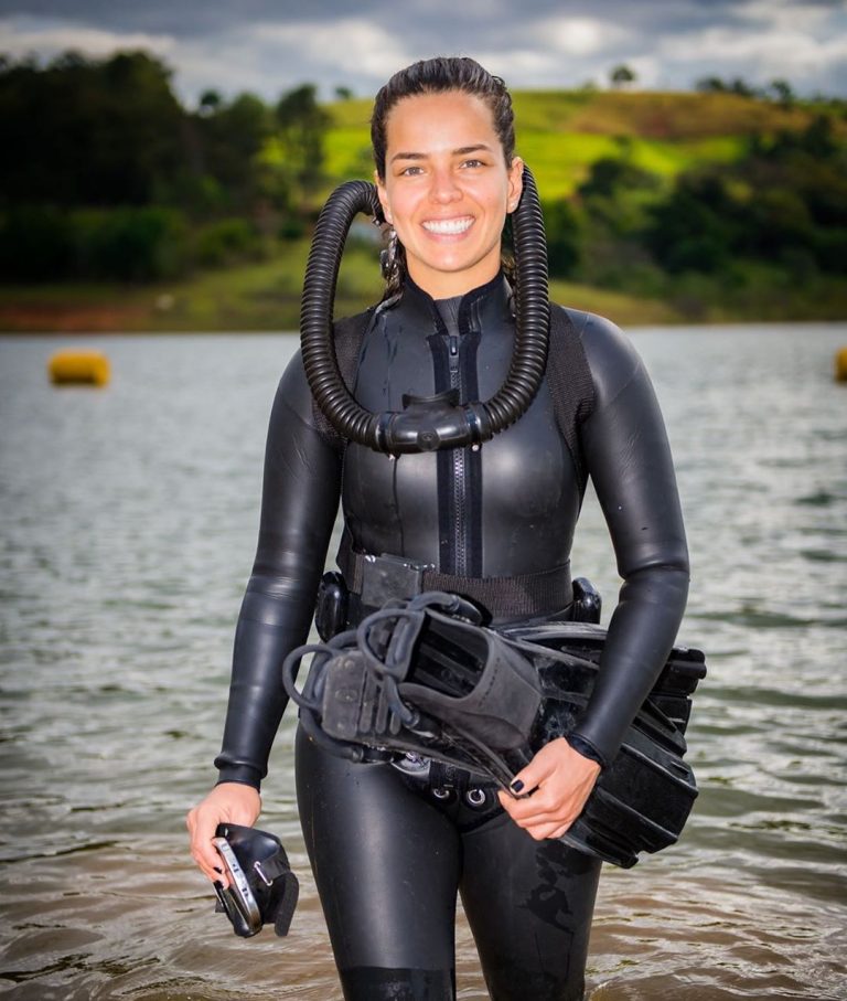 Frogwoman Org - Page 13 of 40 - Female scuba divers in action ...