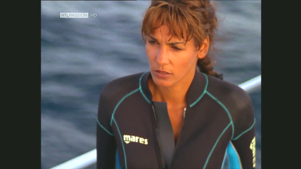 Frogwoman Org - Page 23 of 73 - Female scuba divers in action ...