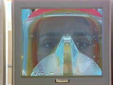 Flipper_S3E15_The female scuba diver in peril - Scene 1.avi-00001 ...