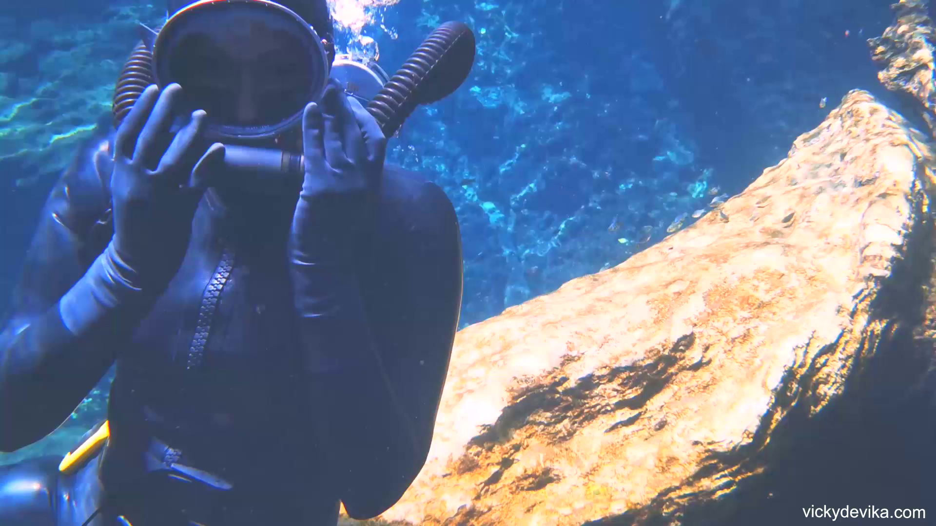 “Running out of Air” by Vicky Devika - Frogwoman Org