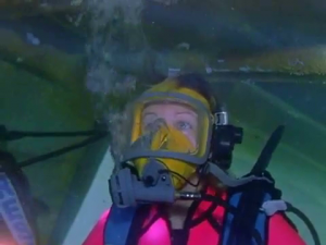 Frogwoman Org - Page 7 of 40 - Female scuba divers in action, including ...