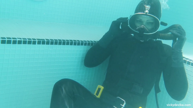 Vicky_Devika_Scuba_Heaven-FULL.mp4-00003 - Frogwoman Org