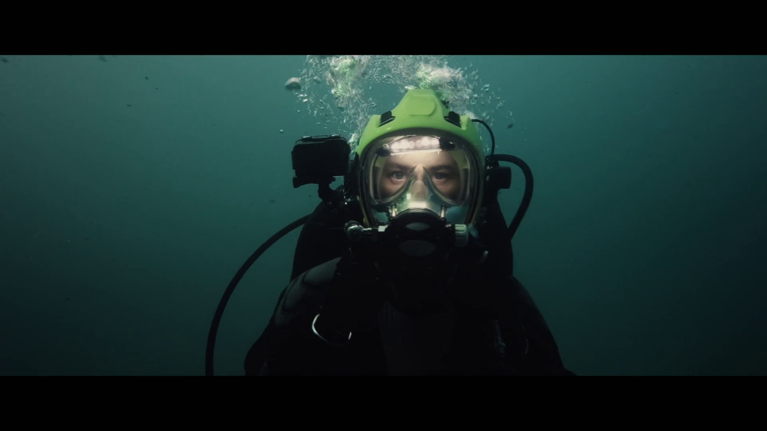 The Deep House [scuba movie - review] - Frogwoman Org
