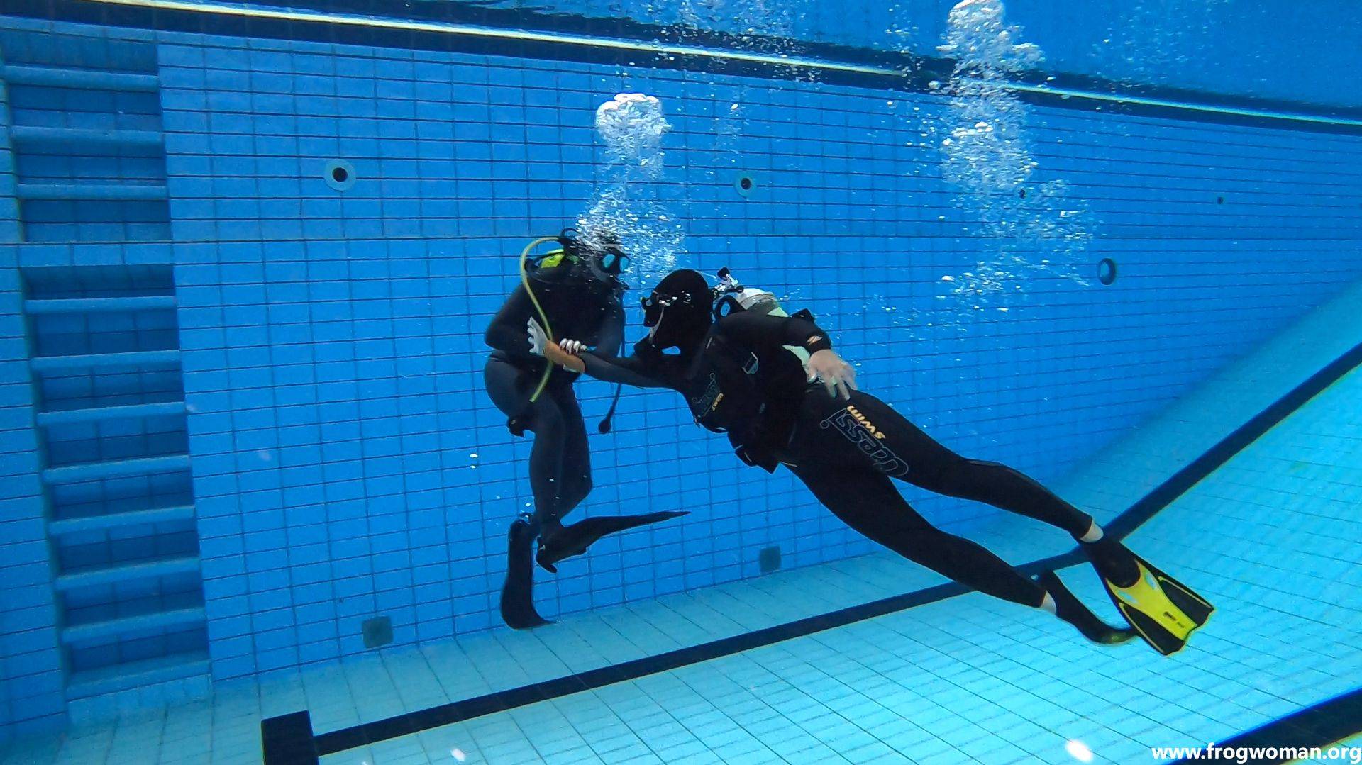 Frogwomen Ruby and Lucy in “Treasure hunt” [13th video of Project F – 2nd video shoot ...