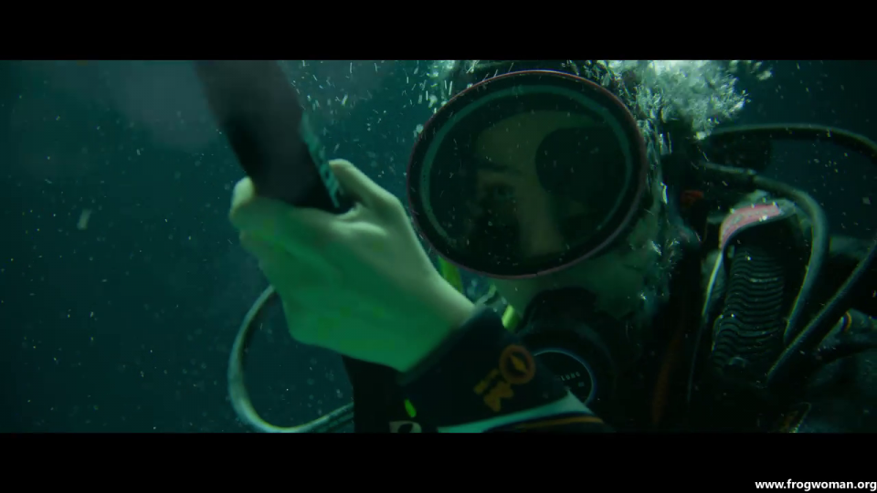 Frogwoman Org - Female scuba divers in action, including scuba fights ...