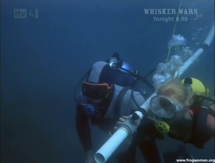 Female diver knocked out by bomb blast! Will she survivve? [now in HD ...