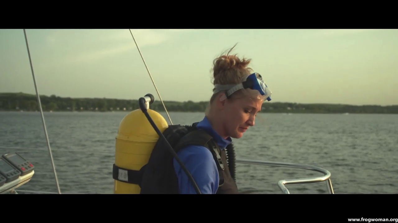 A female scuba diver in a world without oxygen (...or how to ruin a ...