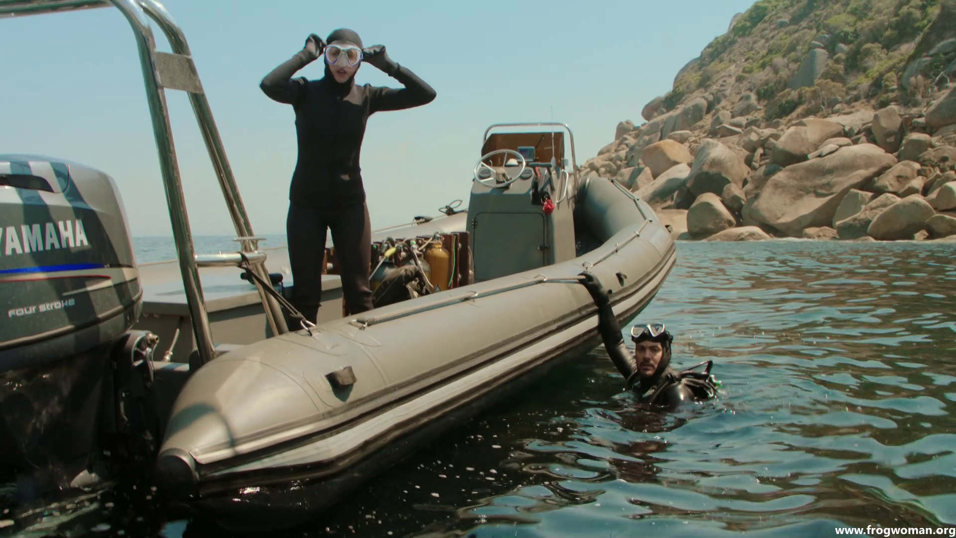 A female and a male diver, an underwater tomb, and bad guys with guns ...