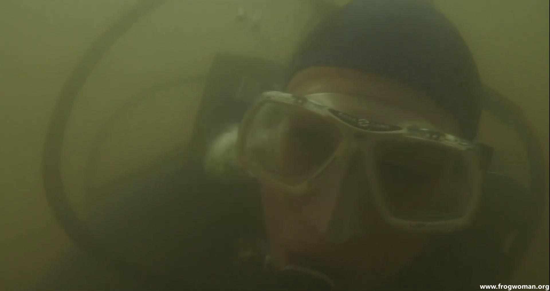 A female detective in a wetsuit VS Arnold Schwarzenegger!?! - Frogwoman Org